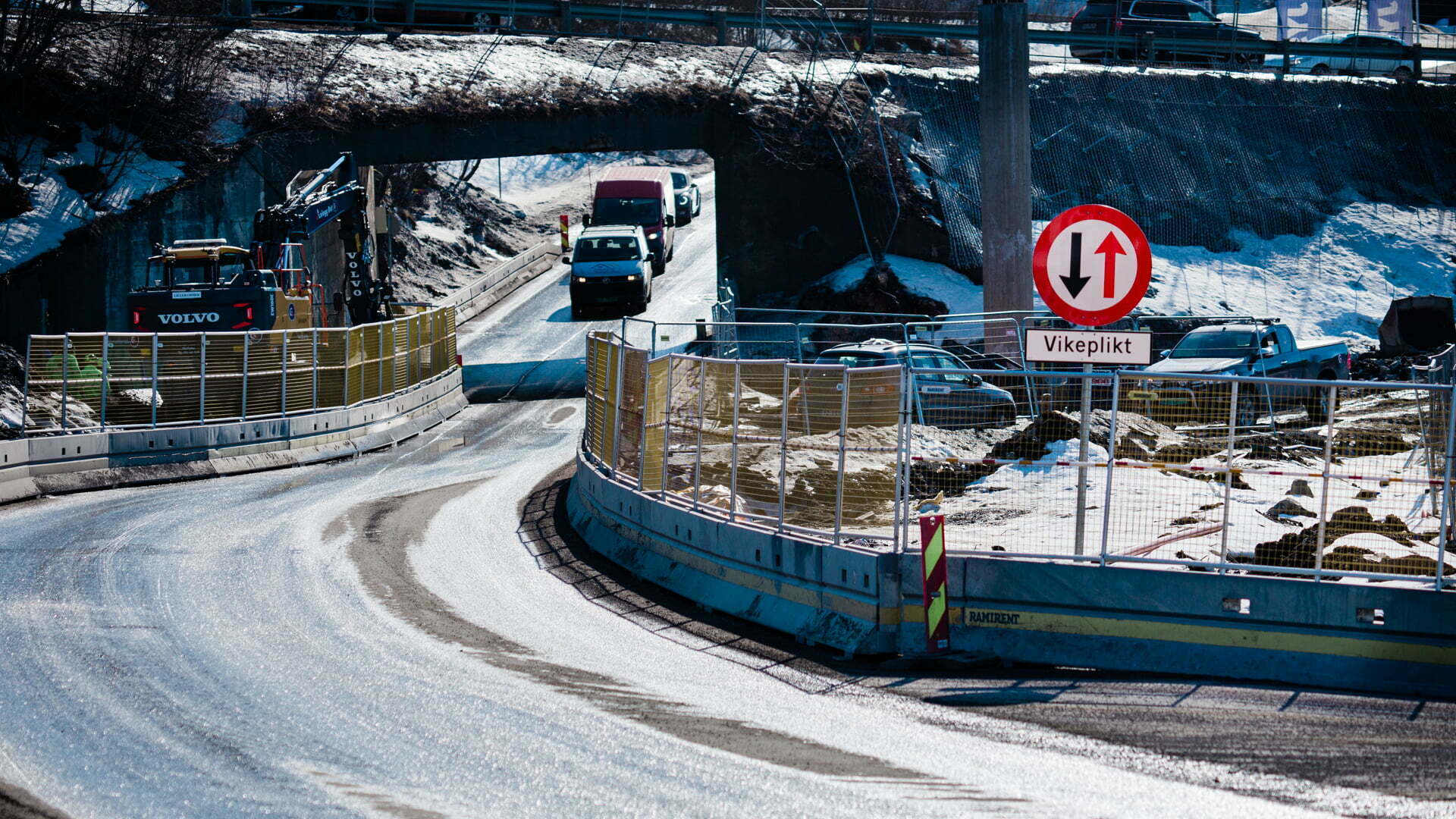 Vikeplikt for møtende trafikk i Mercurveien - Harstadpakken